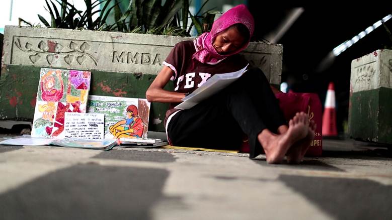 Mga obra sa lansangan, tampok sa 'Front Row' | GMA News Online